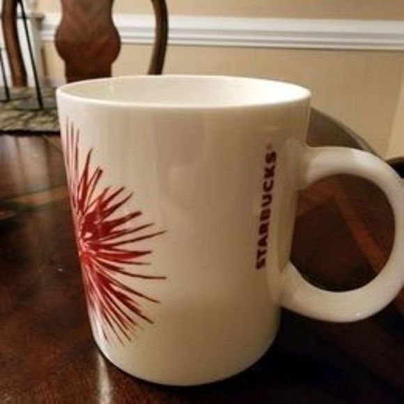 Starbucks | Kitchen | Starbucks 24 White And Red Fireworks Or Starburst ...
